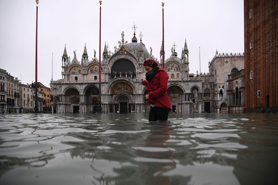 Photos of Venice Underwater: The Highest Tide in 50 Years - The Atlantic