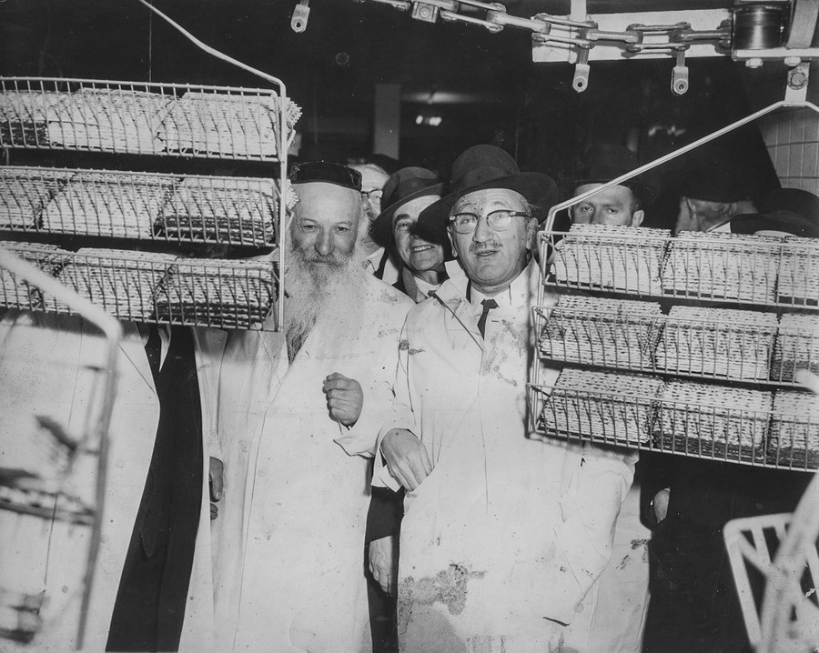 Archival Photographs of Streit's Matzo Factory on the Lower East Side ...
