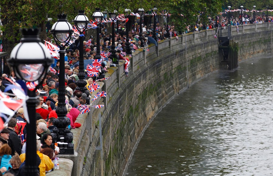 Queen Elizabeth's Diamond Jubilee - The Atlantic