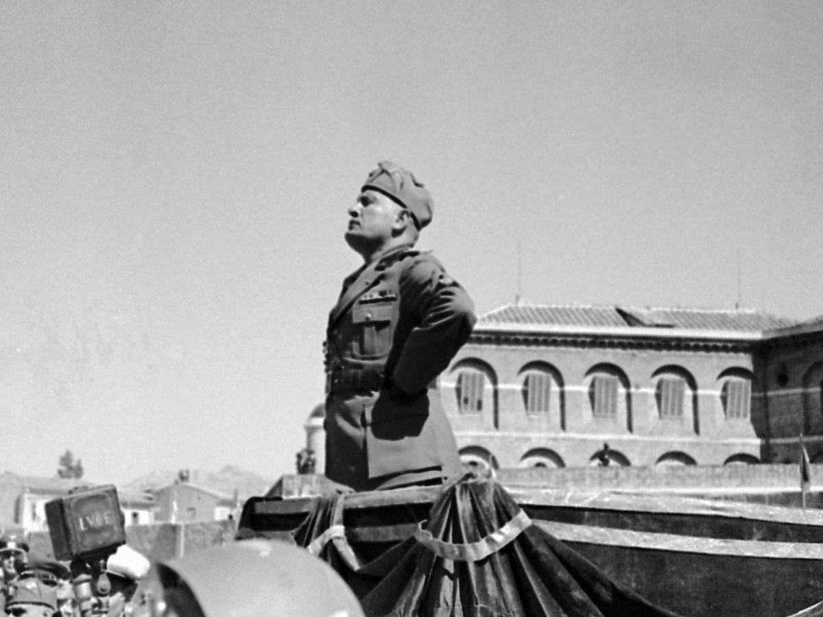 Mussolini Grave