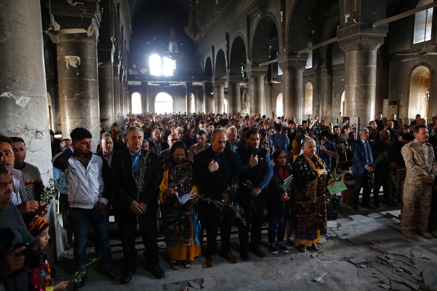 Iraqi Christians Slowly Return to War-Damaged Qaraqosh - The Atlantic