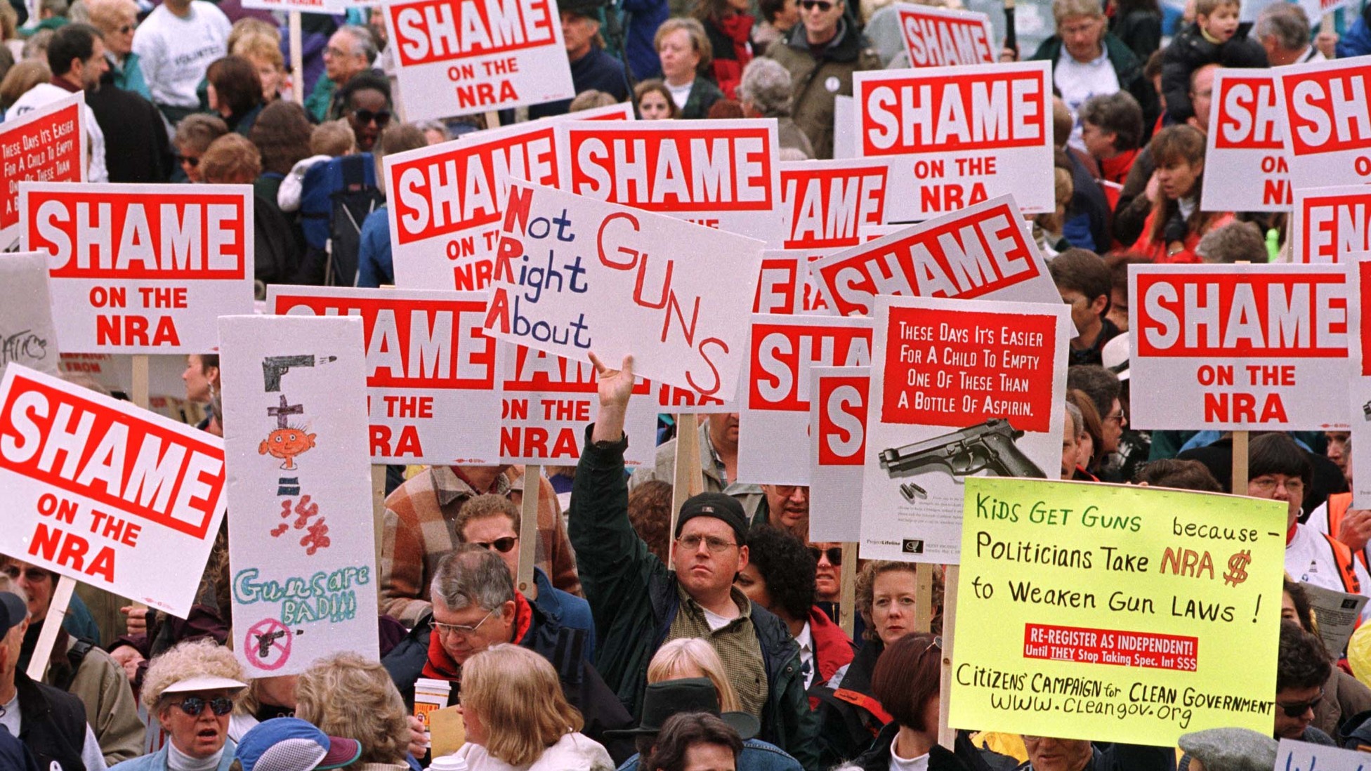 Can Gun-Control Advocates Make the NRA Toxic? - The Atlantic