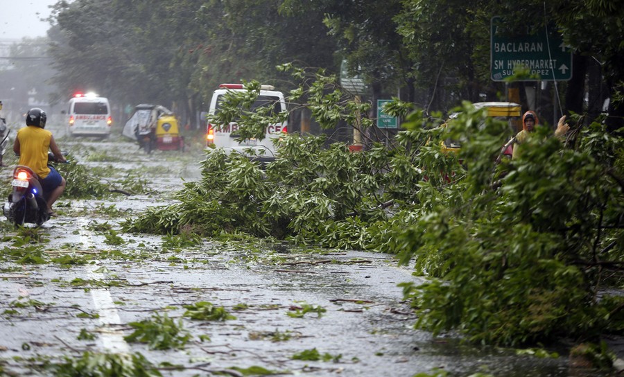 Typhoon Rammasun Slams Philippines - The Atlantic