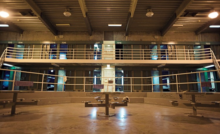 How Gangs Took Over Prisons - The Atlantic