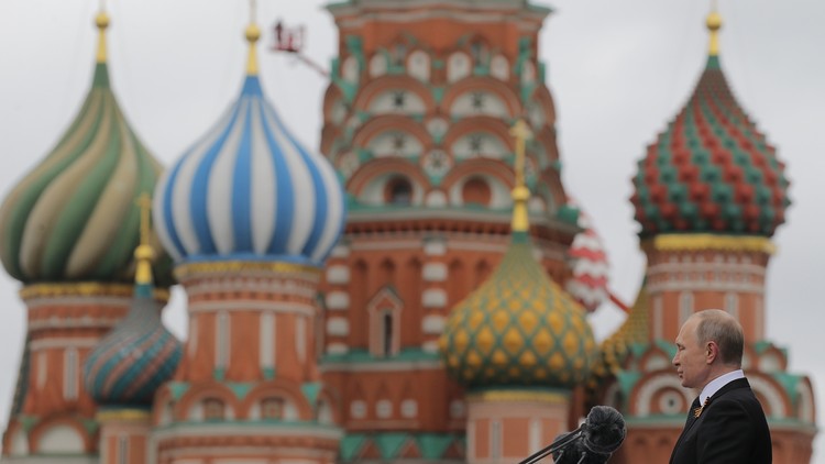 Russia Orders U S To Cut Diplomatic Staff Seizes 2 Diplomatic