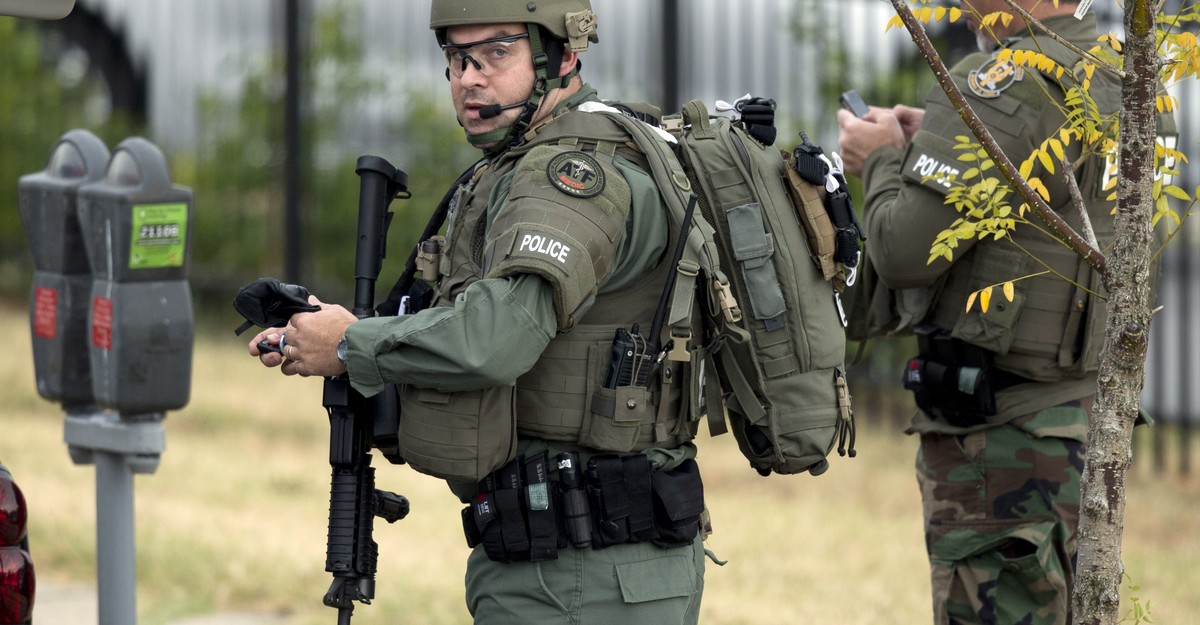 One Gunman, 12 Victims Dead After Navy Yard Shooting - The Atlantic