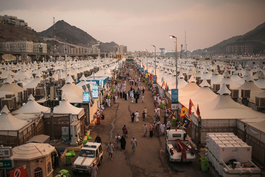 Mecca Then and Now, 126 Years of Growth - The Atlantic