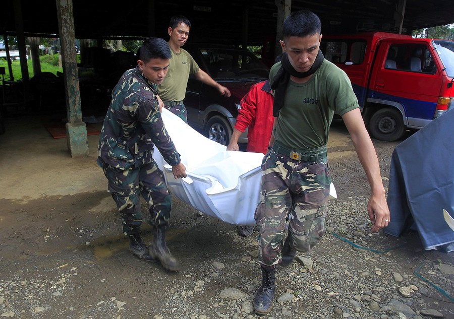 Philippine Troops Fight to Retake City Overrun by ISIS Militants - The ...