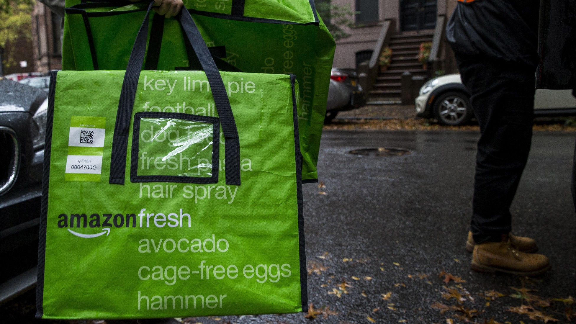 Amazon's Spending Problem Worries Investors - The Atlantic