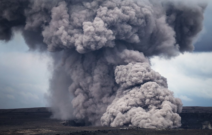 Spectacular Images of the Recent Eruptions in Hawaii - The Atlantic