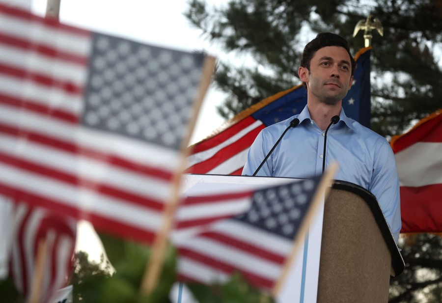 2020 Seen Through the Lens of Justin Sullivan - The Atlantic