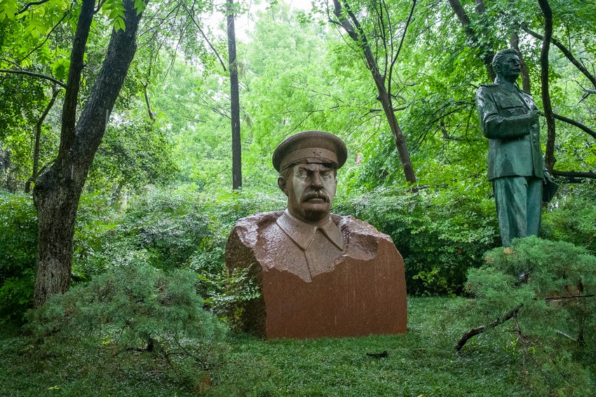 Harlan Crow Wants to Stop Talking About Clarence Thomas - The Atlantic