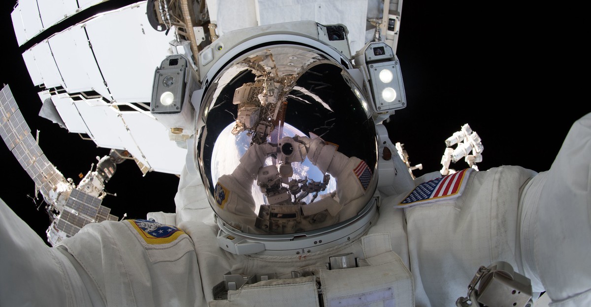 astronaut tc