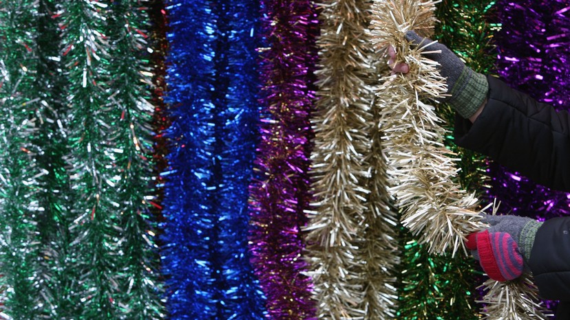 When Christmas-Tree Tinsel Was a Lead-Poisoning Risk - The Atlantic