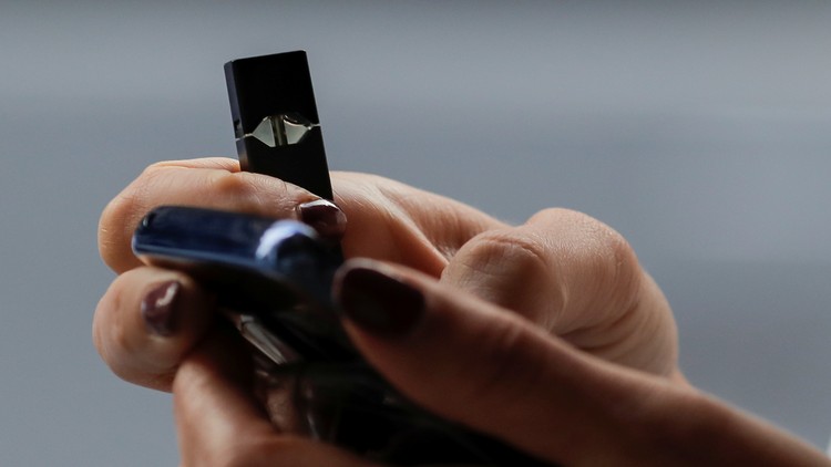 Juul's New Marketing Leaves Out Help for Addicted Teens - The Atlantic