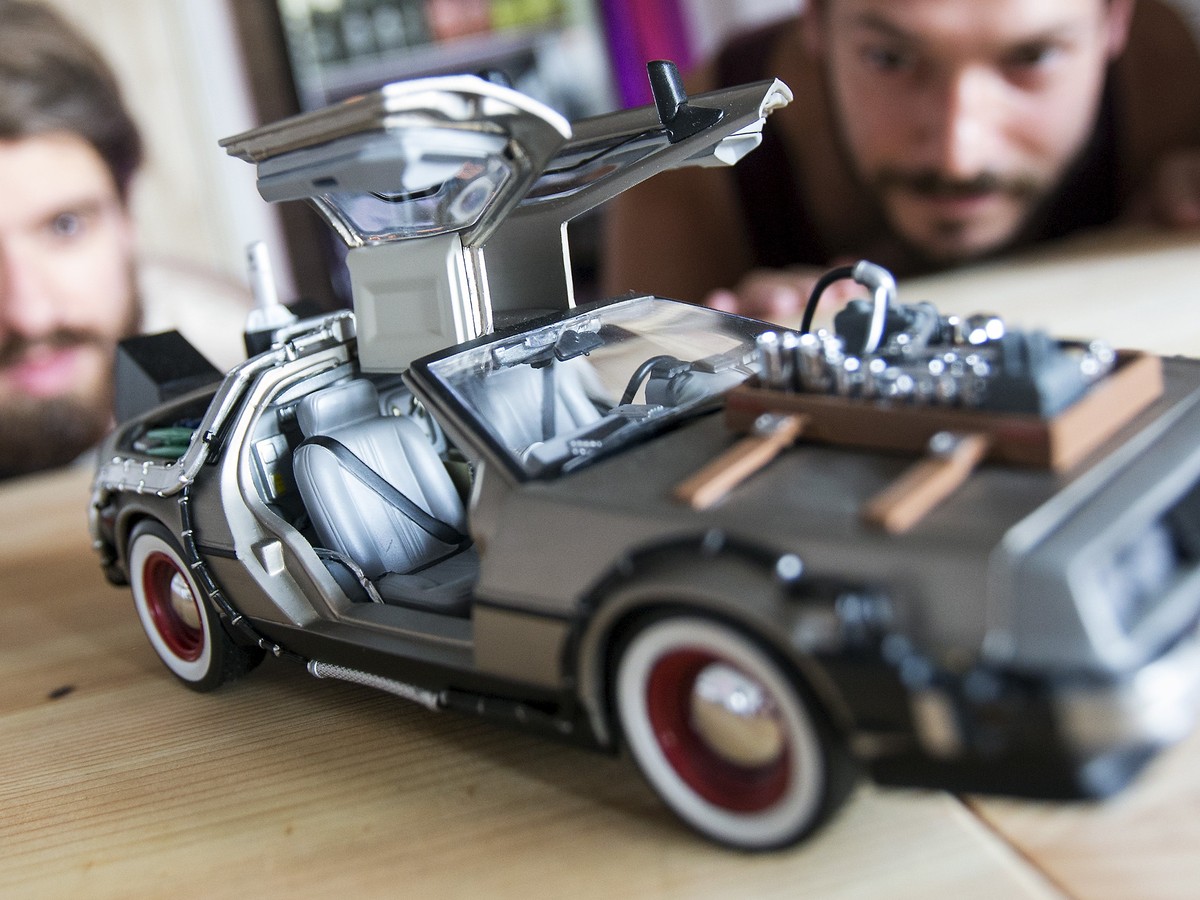 Home & Living Throws Back To The Future Blanket Marty McFly Delorean ...