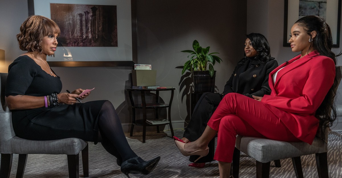 Joycelyn Savage and Azriel Clary Defend R. Kelly. Why? - The Atlantic