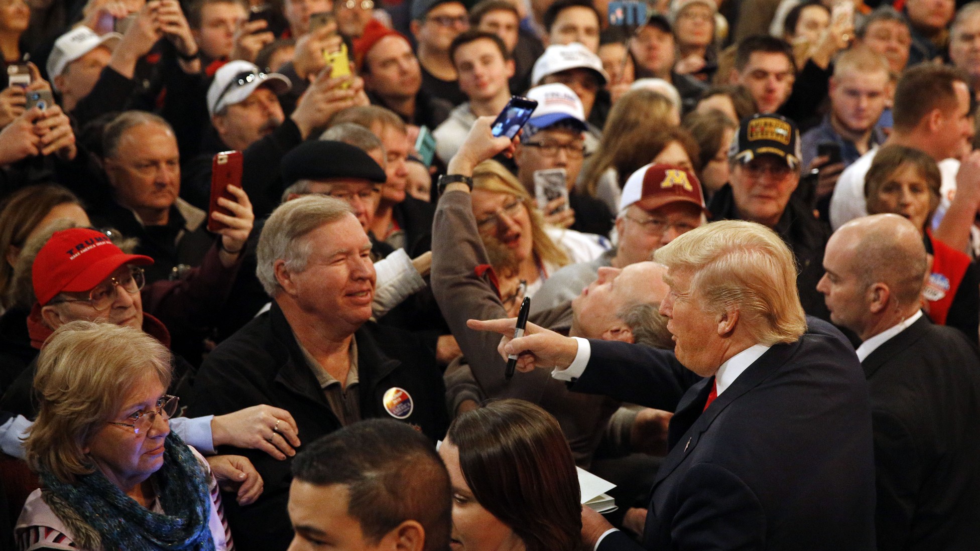 Blue-Collar Conservatives and the Race for the Republican Nomination ...