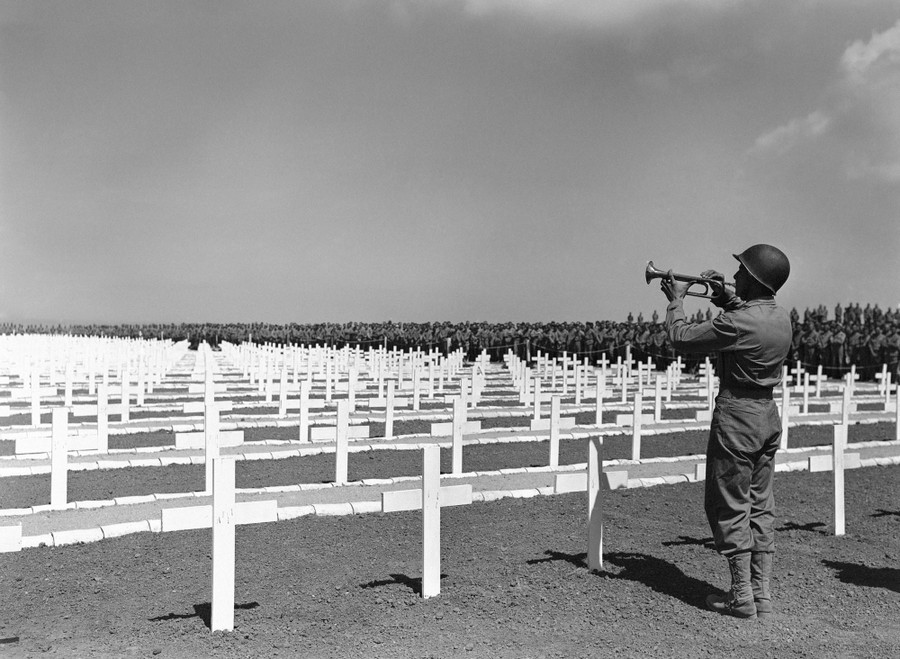 The Extraordinary Career of the Photojournalist Max Desfor - The Atlantic