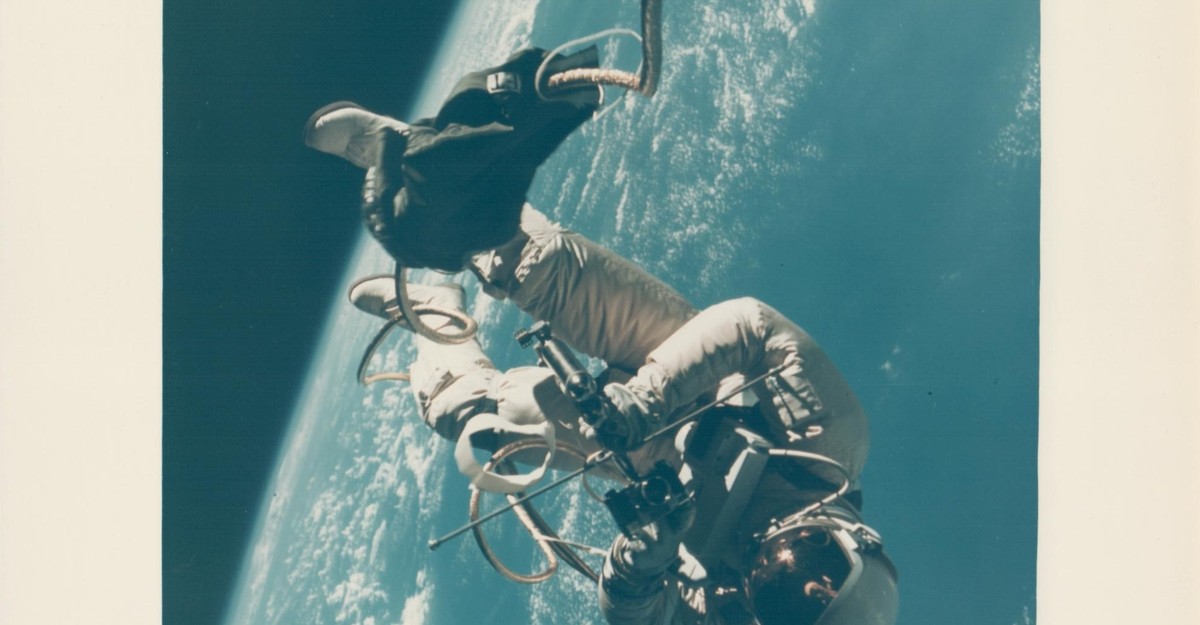 The First Photographs of Space Travel - The Atlantic