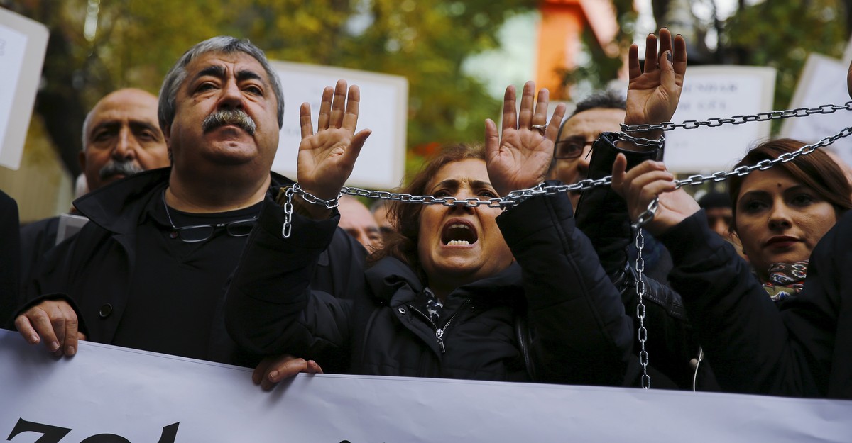 Turkey Arrests 42 Journalists in Coup Fallout - The Atlantic