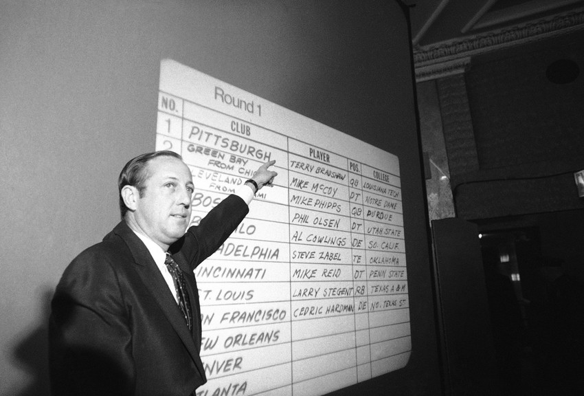 A Look Back at the NFL Draft's Less Glamorous Early Days - The Atlantic