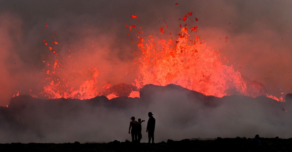 Photos of the Week: Fire Bull, Lava Flow, Ice Cave - The Atlantic