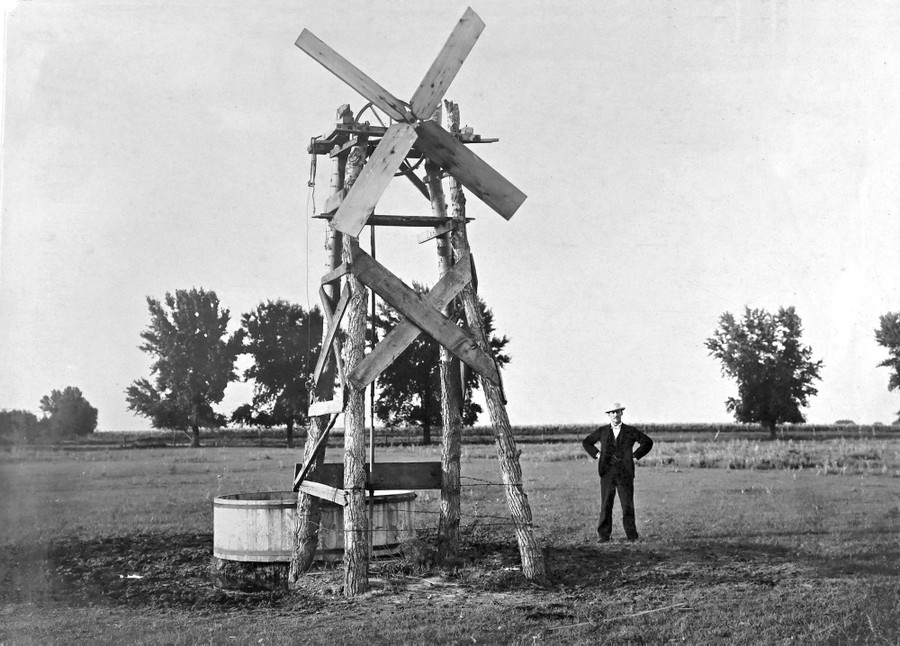 Photos From 1898: The Homemade Windmills of Nebraska - The Atlantic