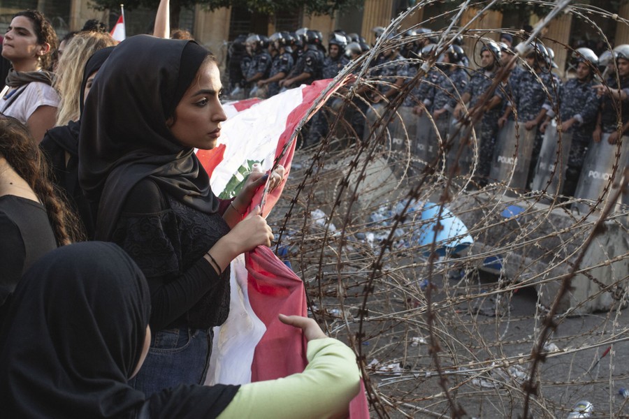 Photos: Anti-Government Protests in Lebanon - The Atlantic