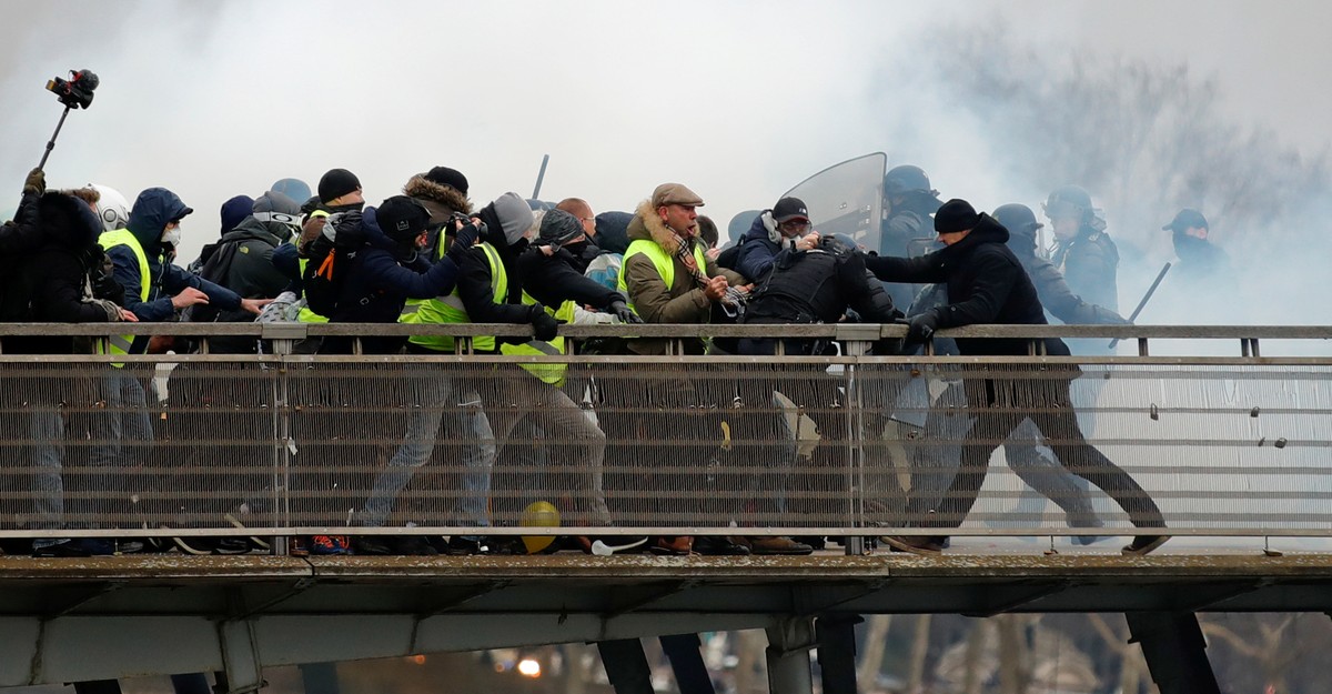 What Do France's Yellow-Vest Protesters Want? - The Atlantic