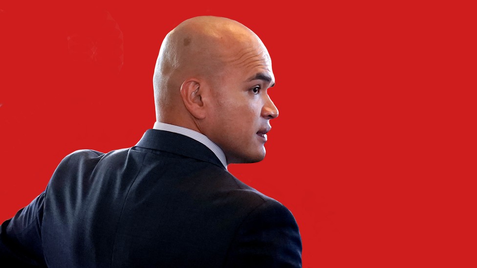 The Mystery of Walt Nauta, Donald Trump's Bag Man - The Atlantic