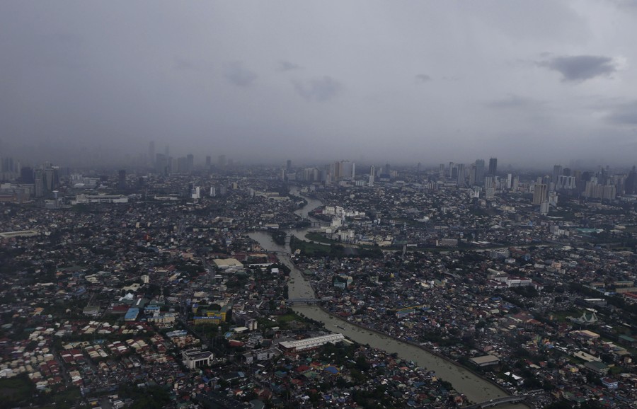Heavy Rain, Floods Batter Philippines - The Atlantic