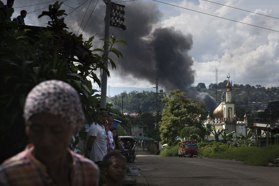 Philippine Troops Fight to Retake City Overrun by ISIS Militants - The ...
