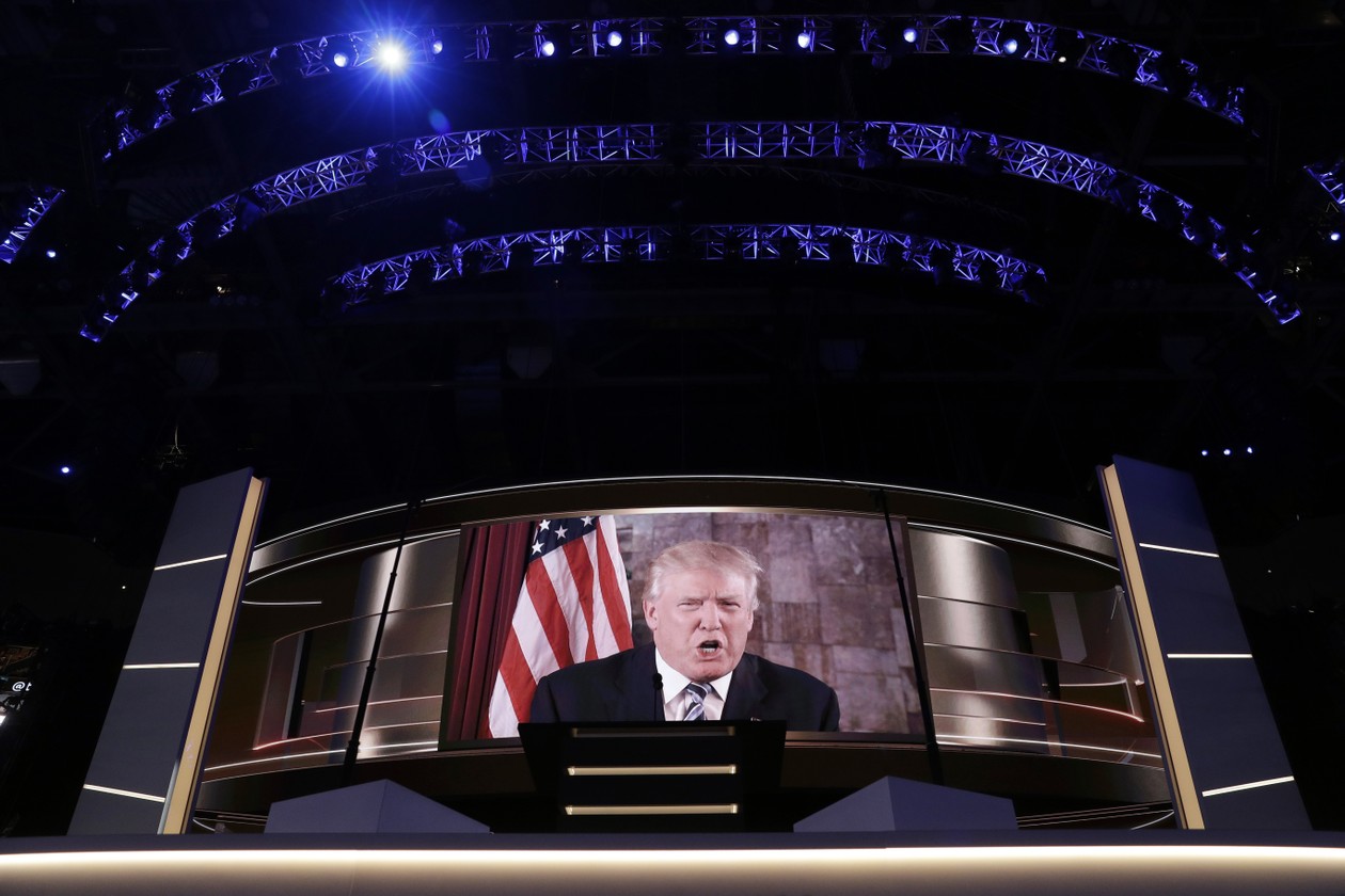 Donald Trump Officially Becomes the U.S. Republican Presidential ...