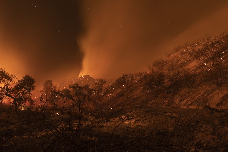 Photos: California’s Fast-Moving Lake Fire - The Atlantic