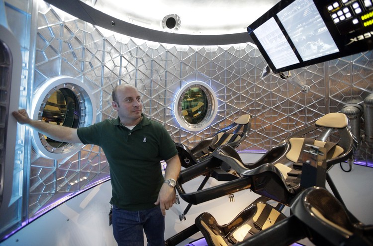 Let's Look at Elon Musk's New Spaceship - The Atlantic