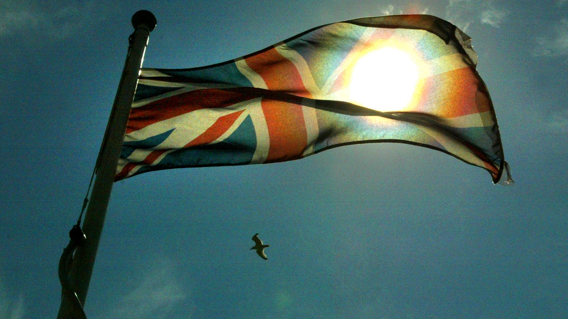 England's Hour: A Review of 'The English and Their History' by Robert ...