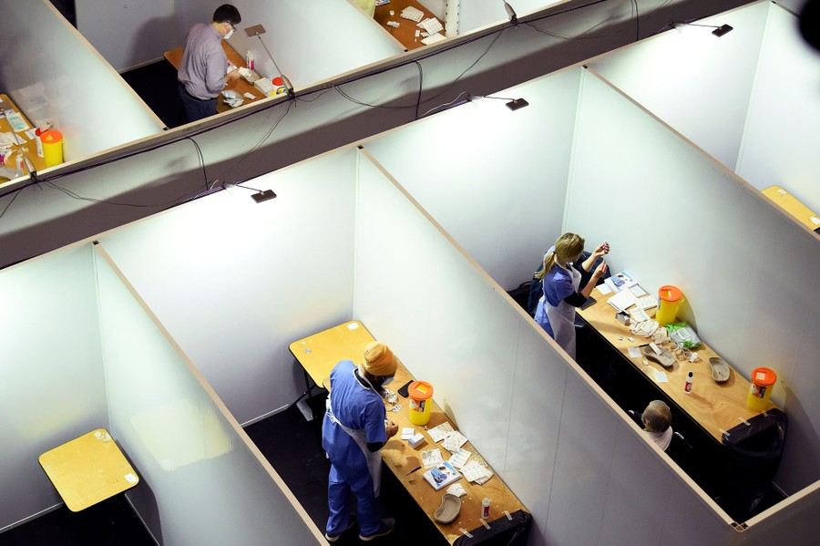 Photos of the Week: Giant Teapot, Arizona Sunset, Egyptian Goose - The ...