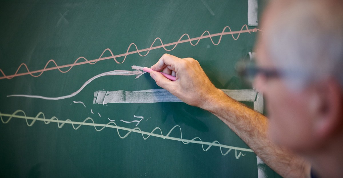 Quantum Weirdness Beats Pilot Waves in Double-Slit Experiment - The ...
