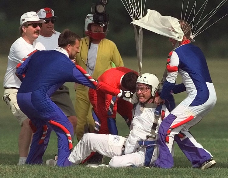 Experienced Skydiver George H.W. Bush to Jump Out of Plane Again - The ...