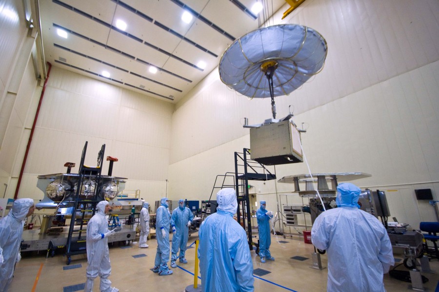 Photo gallery: A behind-the-scenes look at how NASA’s Jupiter probe was ...