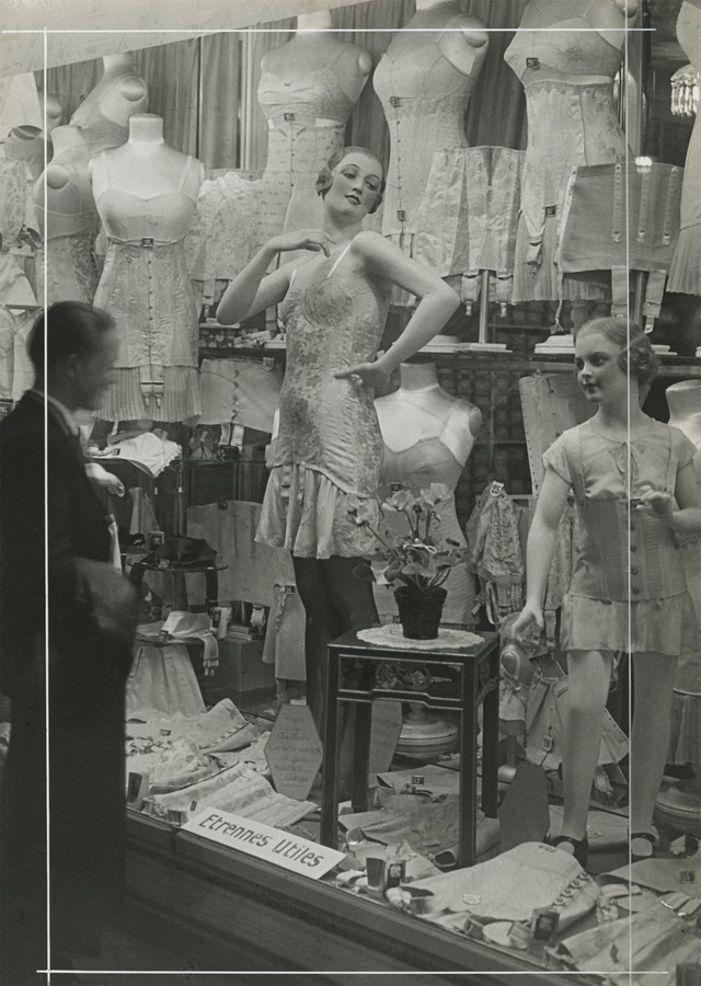 A Glimpse of 1930s Paris - The Atlantic