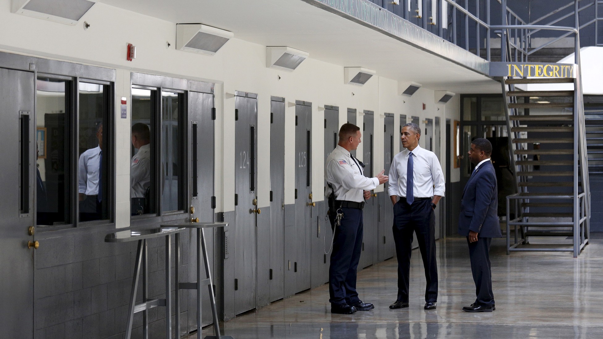 Obama's Executive Actions on Solitary Confinement in Federal Prisons ...