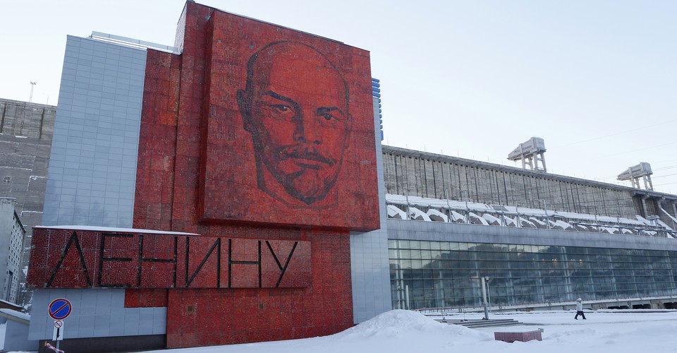 The Cost of Keeping Lenin Looking Like Lenin - The Atlantic