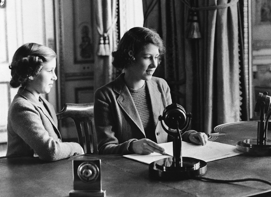 Photos: The Remarkable Life of Queen Elizabeth II - The Atlantic