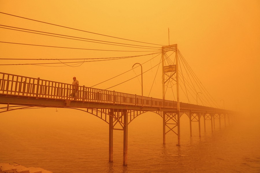 Photos: Sandstorms Sweep Across Parts of the Middle East - The Atlantic