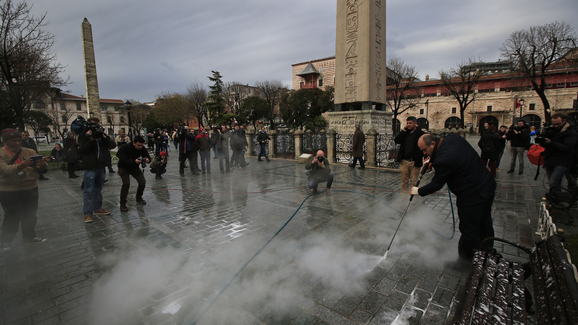Turkey Detains 5 People in Connection With Tuesday's Istanbul Attack ...