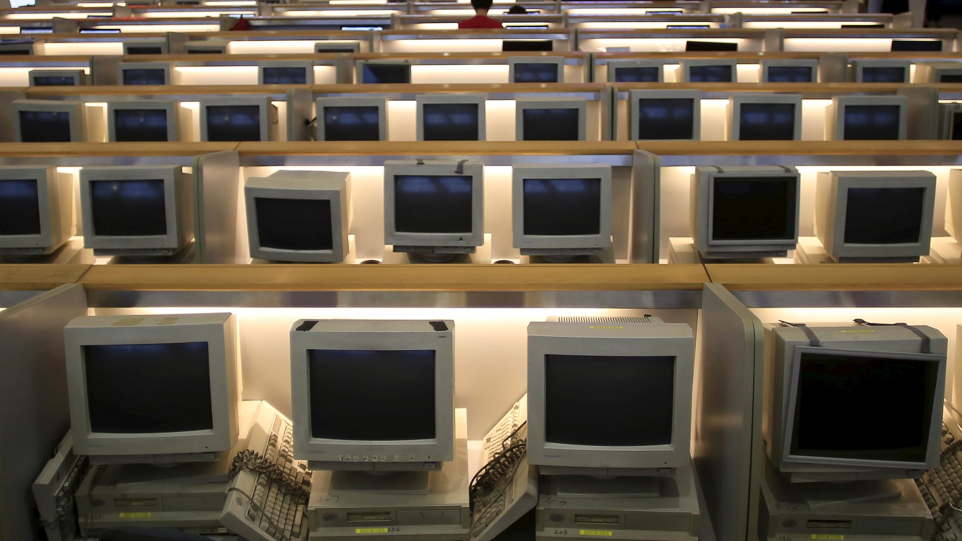 congress-wants-to-protect-your-emails-from-warrantless-searches-the-atlantic