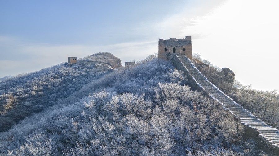 Photos of the Week: Ice Castles, Northern Lights, Inauguration ...