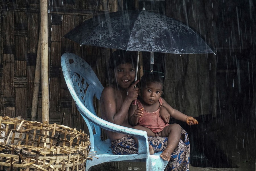 Thousands of Rohingya Muslims Flee Violence in Burma - The Atlantic